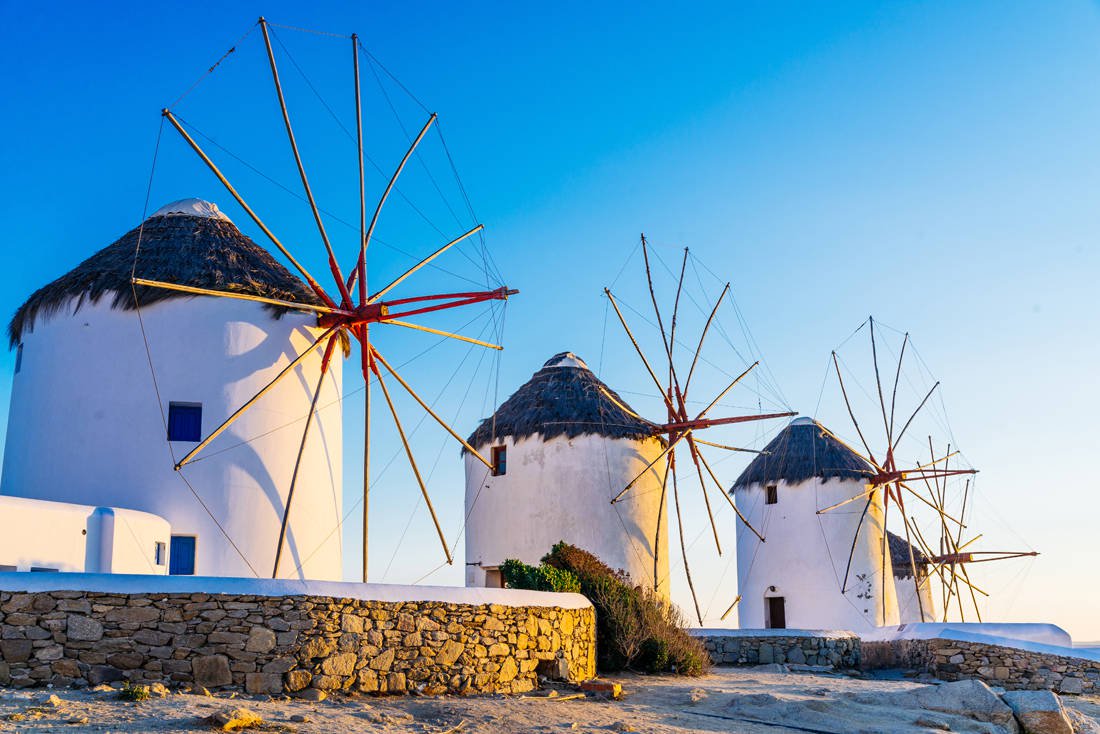 Πώς η Μύκονος έγινε το νησί της ελίτ και των ατελείωτων πάρτι - TIPOS.GR